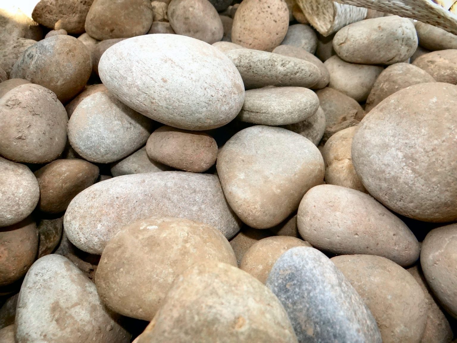 30 - 50mm Scottish Pebbles | G&G Products